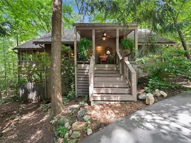 11 Bluebell Cir N, Big Canoe, GA 30143