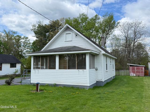 11 Bly Avenue