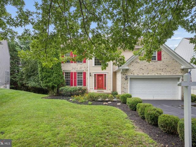 11 Brook Hill Court