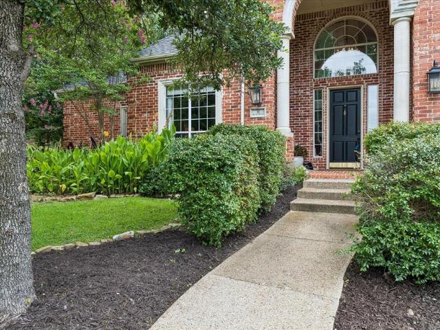 11 Brook Hollow Lane