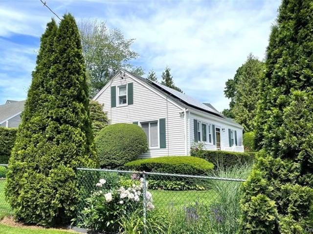 11 Brook Rd, Port Chester, NY 10573
