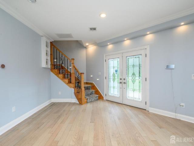11 Brook Road