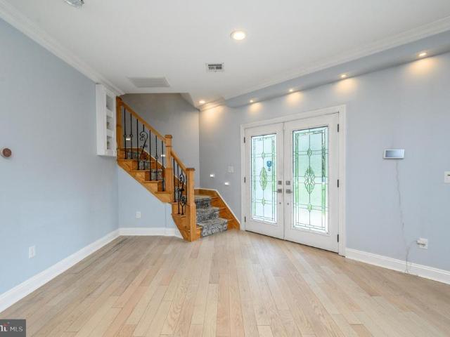 11 Brook Road