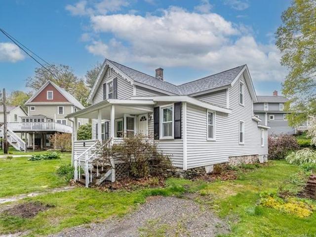 11 Brook St, New Hartford, CT 06057