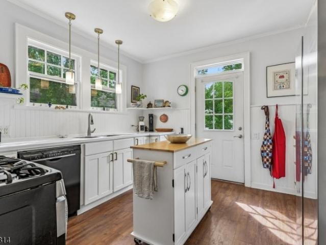 11 Brookwood Dr Unit 1, Maplewood Twp. Us, nj