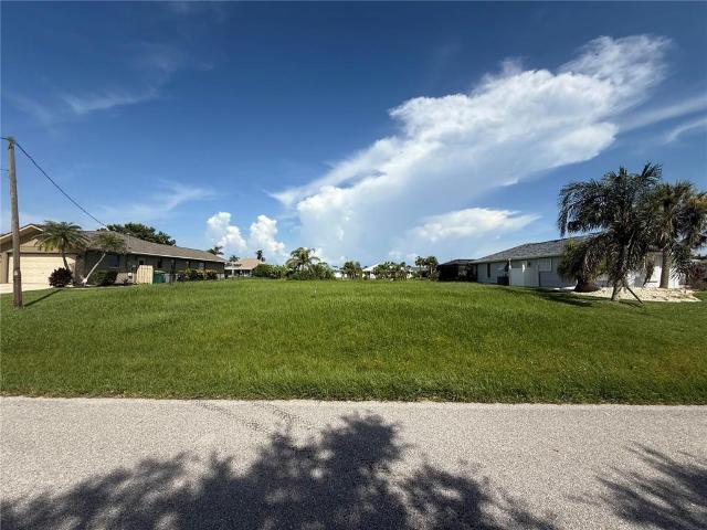 11 Bunker Cir, Rotonda West, FL 33947 | MLS #A4657