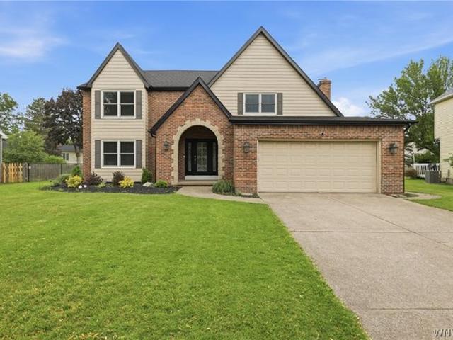 11 Bywater Ct, Buffalo, NY 14221
