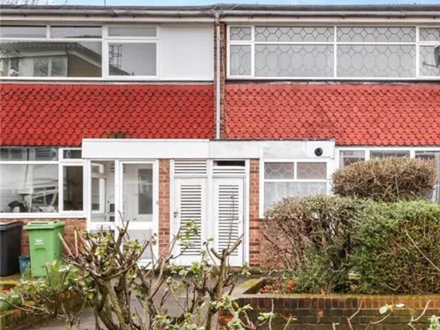 11 Campsfield Road, London, N8 7AL, United Kingdom | 4 bed townhouse for rent #139622552 | Rentberry