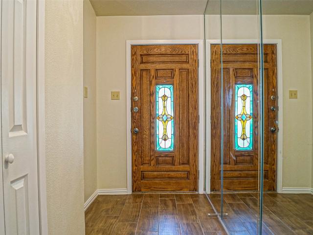 11 Canyon Oak Place