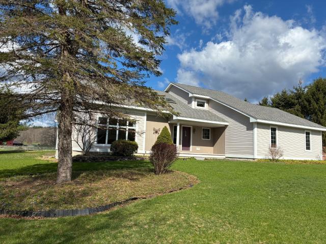 11 Captain Parker Dr, Lee, NH 03861 | MLS #5085 | Compass