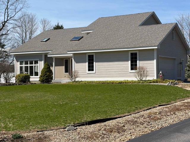 11 Captain Parker Drive