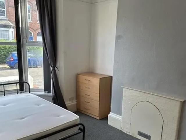 11 Carlyle Road, Birmingham, B16 9BH, United Kingdom | 7 bed house for rent #166026703 | Rentberry