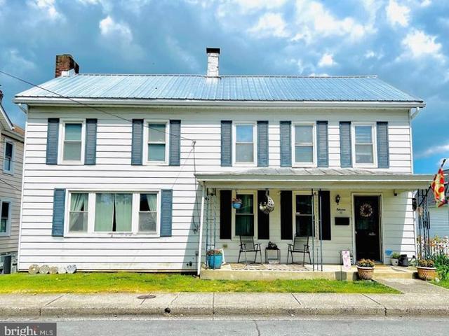 11 Carroll St, Thurmont, MD 21788