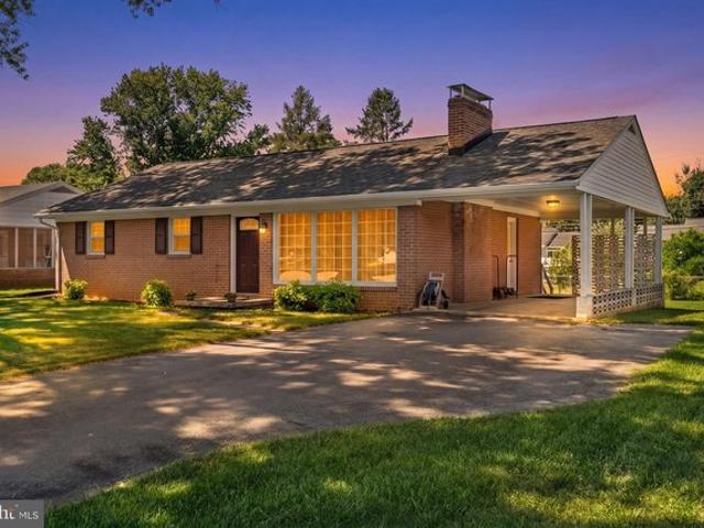 11 Catawba Pl, Hagerstown, MD 21742
