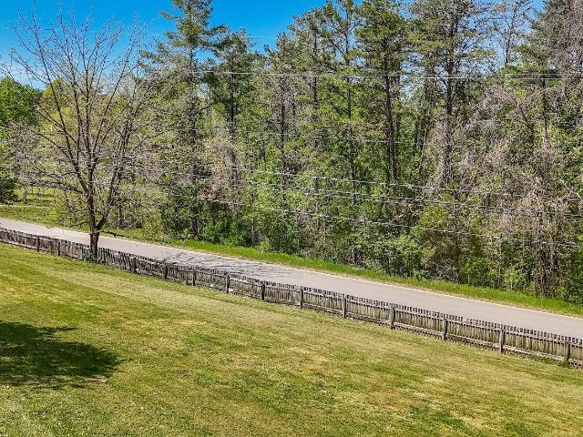 11 Cedar Hills Rd