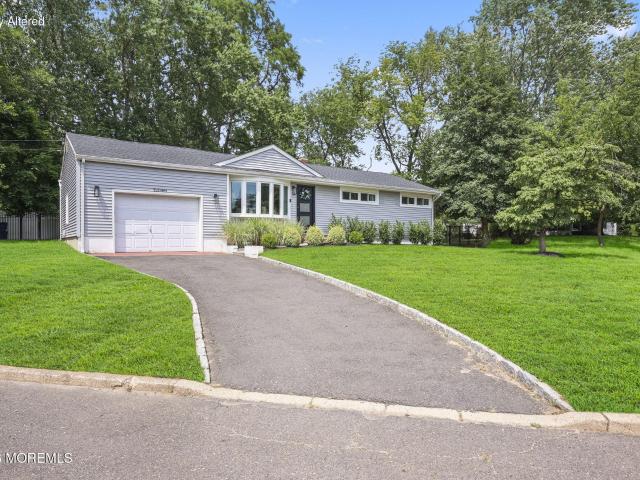 11 Cedarcrest Drive
