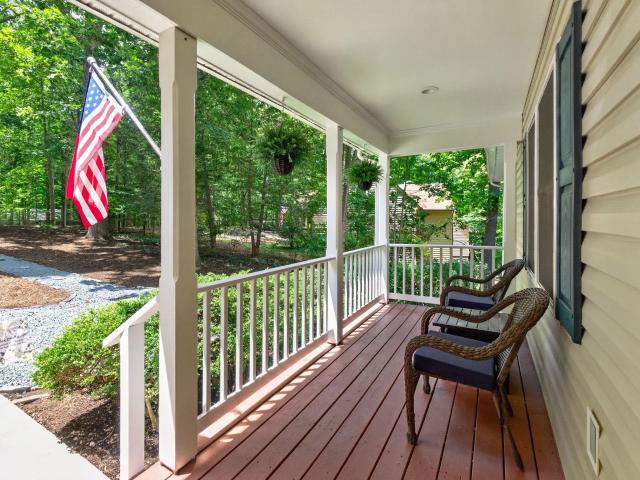 11 chatham ln