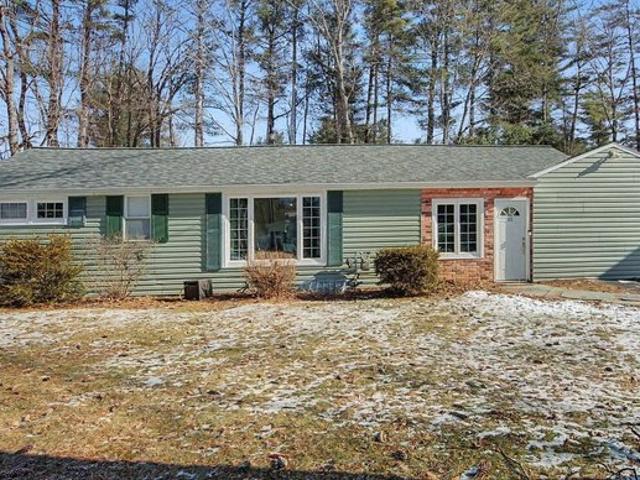 11 Cherry Ln, Guilderland, NY 12084