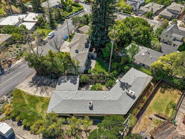 11 Chestnut Ave, San Rafael, CA 94901 | MLS #326031 | Compass