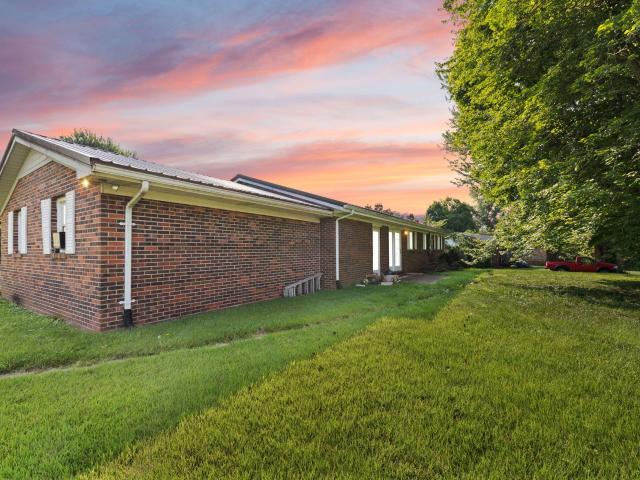 11 Circle Drive