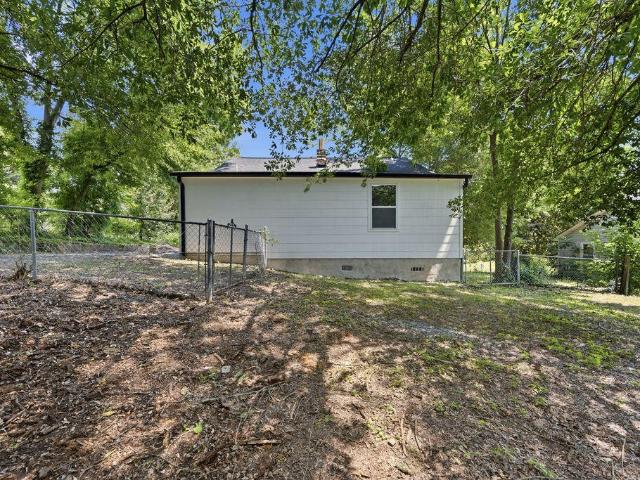 11 Circle Drive