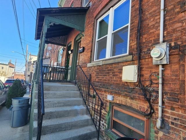 11 Coonley Court