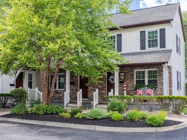 11 Cottage St Apt 6, Saratoga Springs, NY 12866
