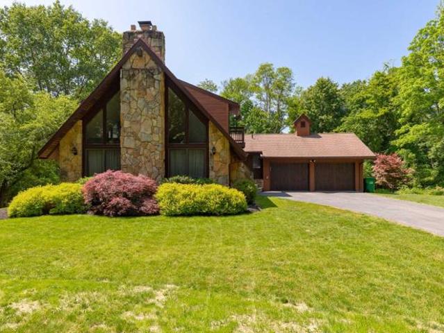 11 Covey Rd, Hyde Park, NY 12538