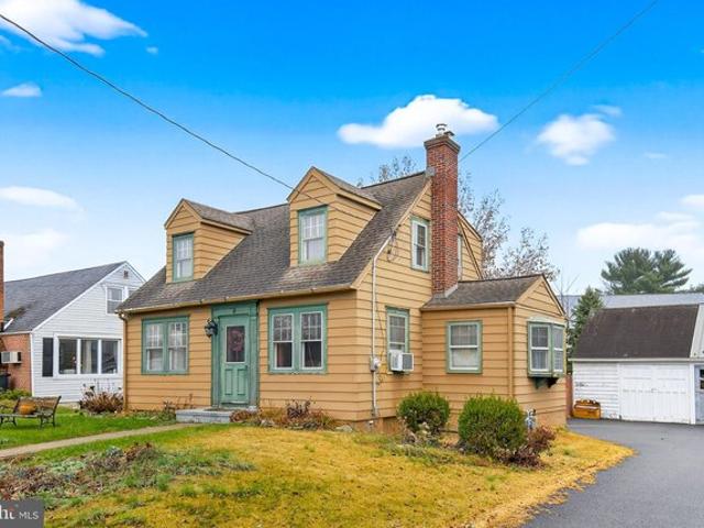 11 Clayton Ave, Lancaster, PA 17602