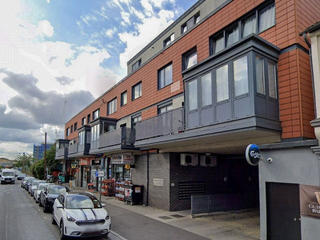 11 Clayton Road, Middlesex UB3, 1 bed flat to rent, £1,450 pcm | PrimeLocation