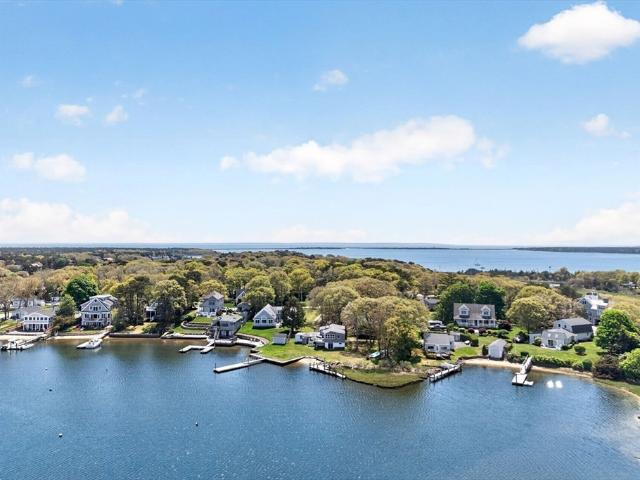 11 Clamshell Ln