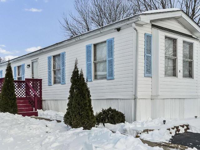 11 Creekside Dr, West Grove, PA 19390 | MLS #PACT2116 | Compass