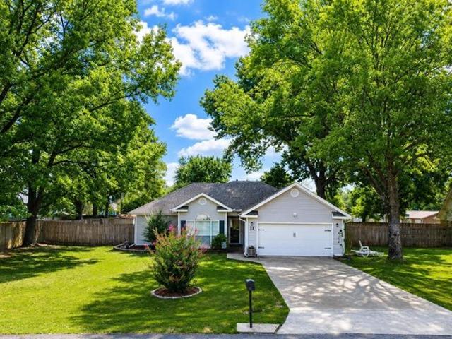 11 Crestwood Cv, Cabot, AR 72023