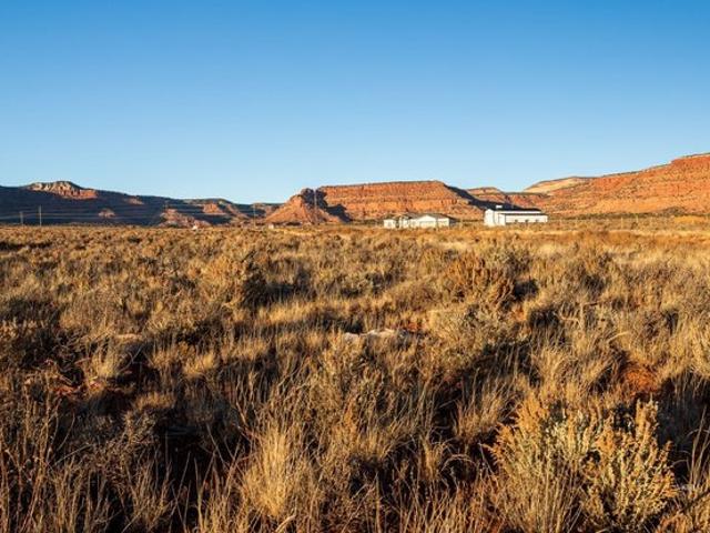 11 Crimson Rd, Kanab, UT 84741