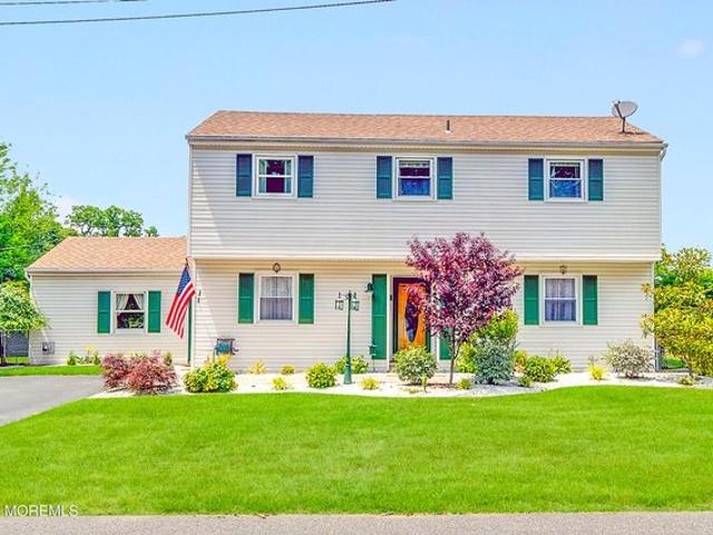 11 Crystal Ave, New Egypt, NJ 08533