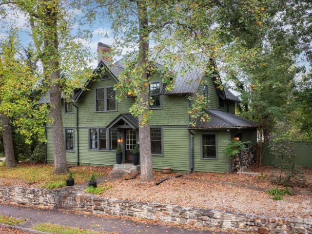 11 Cullowhee Street