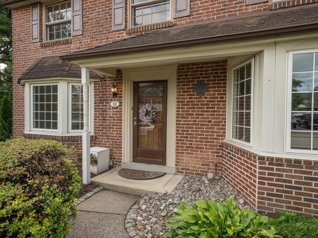 11 Curtis Road