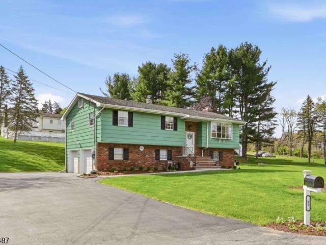 11 Davis Ter, Newton, NJ 07860 | MLS #4023 | Compass
