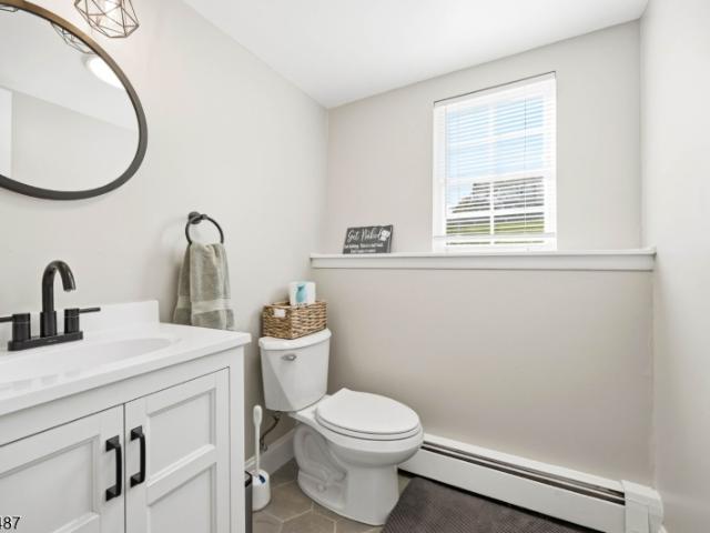 11 Davis Ter, Newton, NJ 07860 | MLS #4032