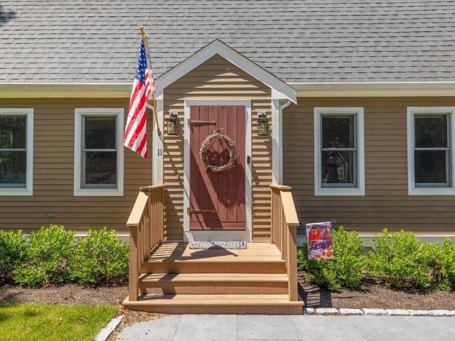 11 Deer Hollow Rd