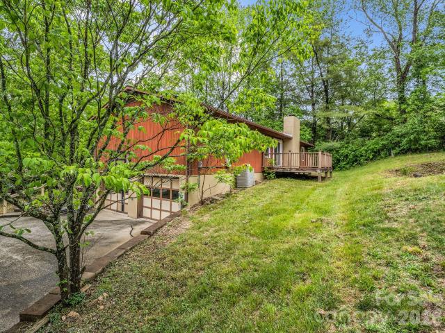 11 Deer Run Drive