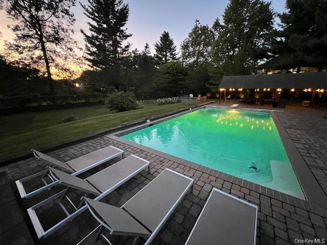 11 Deerwood Road