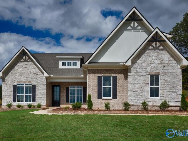 11 Devereux Place