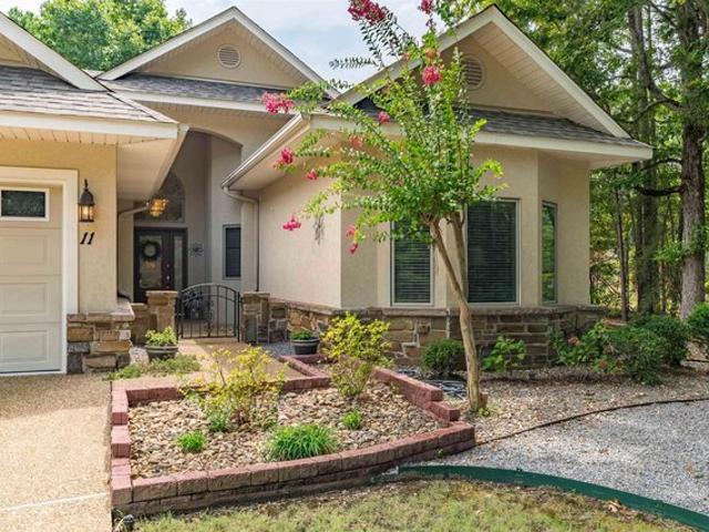 11 Divino Pl, Hot Springs Village, AR 71909