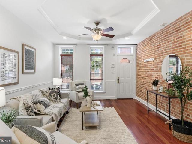 11 E Ostend Street