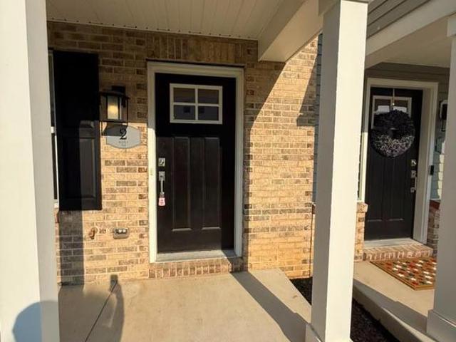 11 E Front St