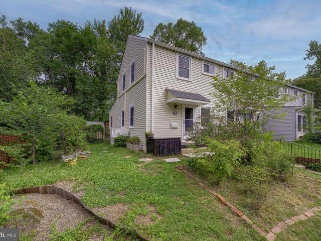 11 E Hillside Road
