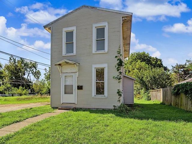 11 E Southern Ave, Springfield, OH 45506