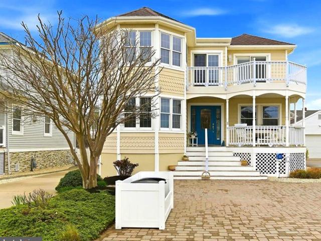 11 E 17th St, Long Beach, NJ 08008