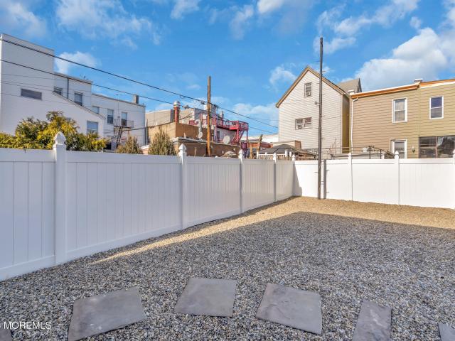 11 E 43rd Street